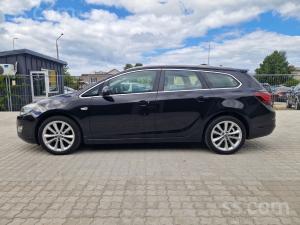 Melns Opel Astra 2011 Liepāja, ar dzinēja tilpumu 1.40 L un nobraukumu 277 tūkst. km par 3990 €, foto 9 vietnē AUTOMOTO.COM.LV