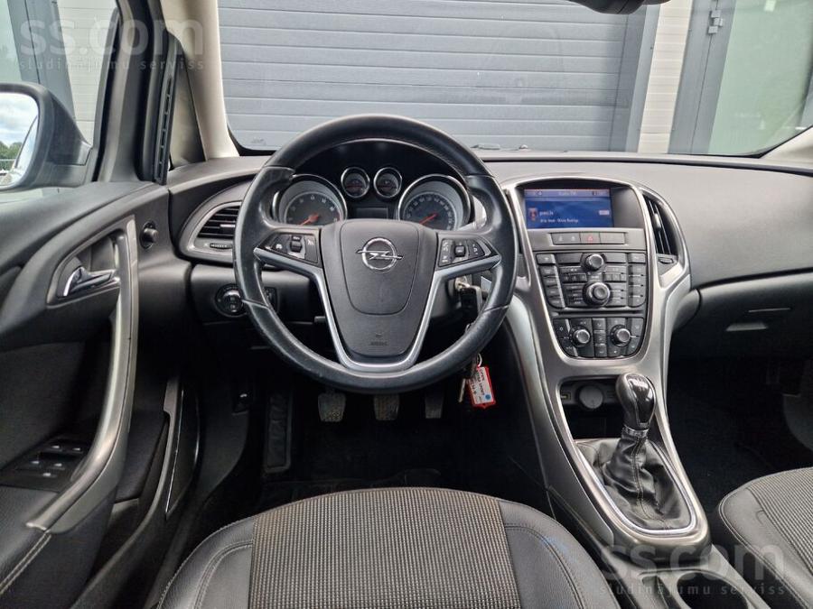 Melns Opel Astra 2011 Liepāja, ar dzinēja tilpumu 1.40 L un nobraukumu 277 tūkst. km par 3990 €, foto 11 vietnē AUTOMOTO.COM.LV