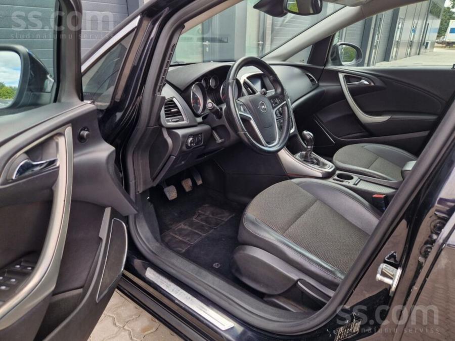 Melns Opel Astra 2011 Liepāja, ar dzinēja tilpumu 1.40 L un nobraukumu 277 tūkst. km par 3990 €, foto 13 vietnē AUTOMOTO.COM.LV