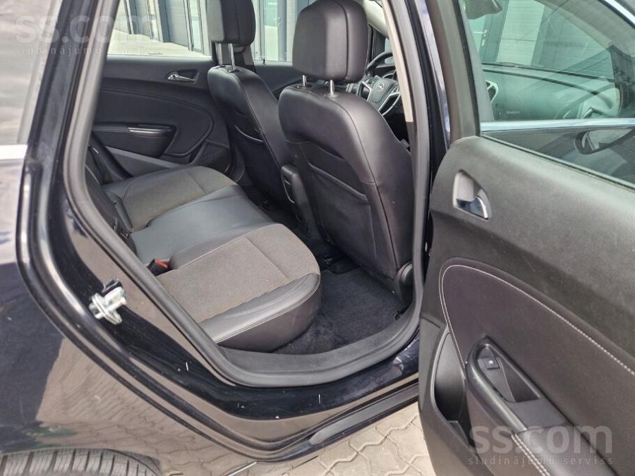 Melns Opel Astra 2011 Liepāja, ar dzinēja tilpumu 1.40 L un nobraukumu 277 tūkst. km par 3990 €, foto 16 vietnē AUTOMOTO.COM.LV