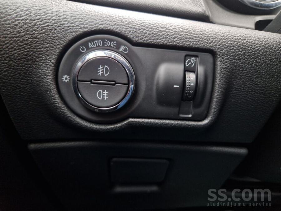 Melns Opel Astra 2011 Liepāja, ar dzinēja tilpumu 1.40 L un nobraukumu 277 tūkst. km par 3990 €, foto 22 vietnē AUTOMOTO.COM.LV