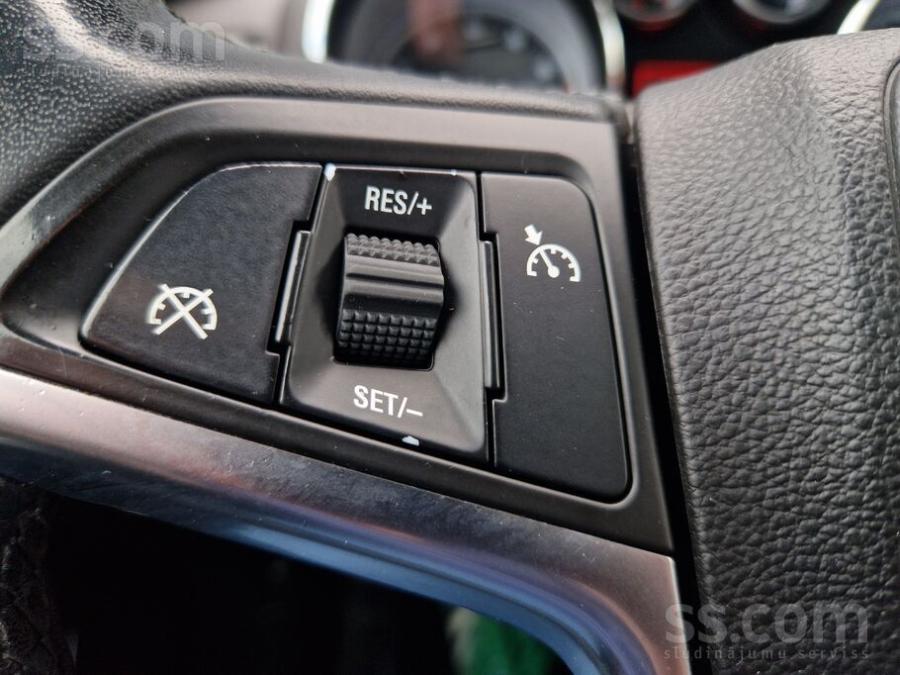 Melns Opel Astra 2011 Liepāja, ar dzinēja tilpumu 1.40 L un nobraukumu 277 tūkst. km par 3990 €, foto 23 vietnē AUTOMOTO.COM.LV