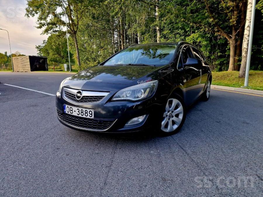 Melns Opel Astra 2011 Jelgava, ar dzinēja tilpumu 2.00 L un nobraukumu 440 tūkst. km par 2850 €, foto 1 vietnē AUTOMOTO.COM.LV