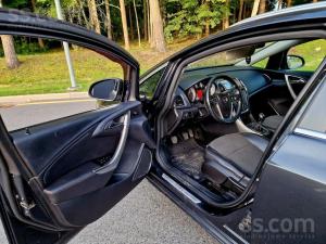 Melns Opel Astra 2011 Jelgava, ar dzinēja tilpumu 2.00 L un nobraukumu 440 tūkst. km par 2850 €, foto 7 vietnē AUTOMOTO.COM.LV