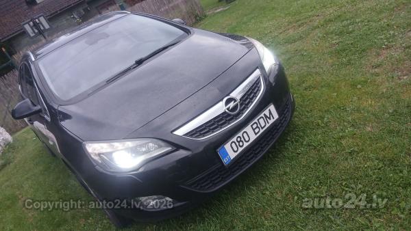 Melns Opel Astra 2011 Tallina, ar dzinēja tilpumu 1.40 L un nobraukumu 265 tūkst. km par 2400 €, foto 1 vietnē AUTOMOTO.COM.LV