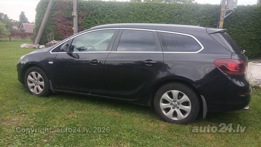 Melns Opel Astra 2011 Tallina, ar dzinēja tilpumu 1.40 L un nobraukumu 265 tūkst. km par 2400 €, foto 5 vietnē AUTOMOTO.COM.LV