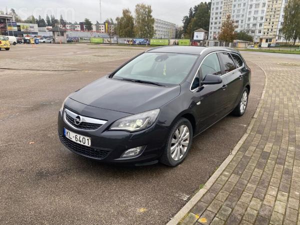 Melns Opel Astra 2012 Ogre, ar dzinēja tilpumu 2.00 L un nobraukumu 293 tūkst. km par 4500 €, foto 1 vietnē AUTOMOTO.COM.LV