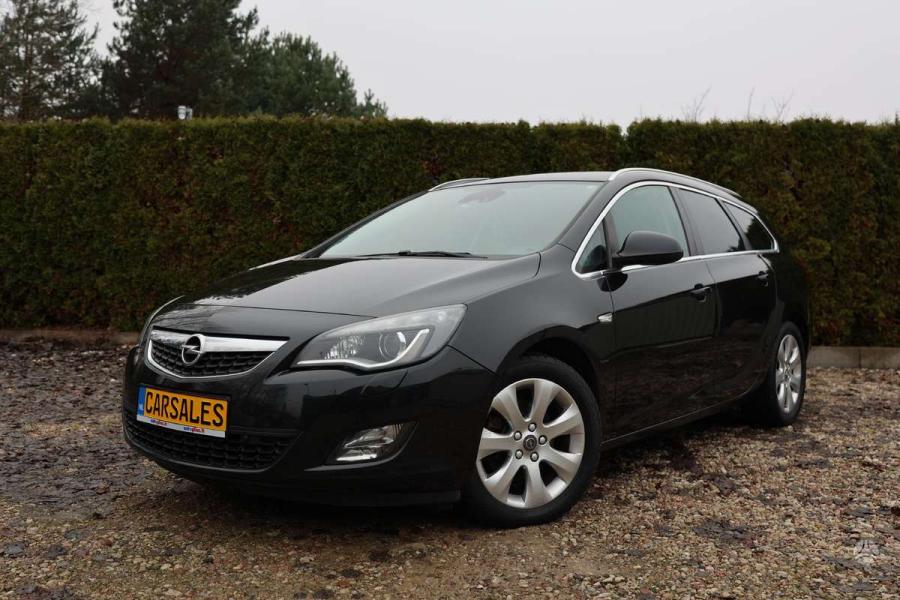Melns Opel Astra 2012 Alīta, ar dzinēja tilpumu 1.70 L un nobraukumu 242 tūkst. km par 3400 €, foto 1 vietnē AUTOMOTO.COM.LV