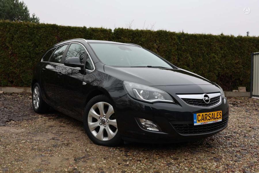 Melns Opel Astra 2012 Alīta, ar dzinēja tilpumu 1.70 L un nobraukumu 242 tūkst. km par 3400 €, foto 2 vietnē AUTOMOTO.COM.LV
