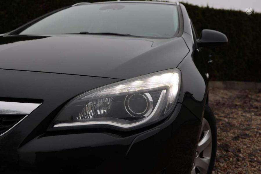 Melns Opel Astra 2012 Alīta, ar dzinēja tilpumu 1.70 L un nobraukumu 242 tūkst. km par 3400 €, foto 27 vietnē AUTOMOTO.COM.LV