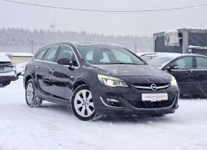 Black Opel Astra 2012 in Vilnius, with an engine capacity of 1.69 L and mileage of 282 thousand km for 4450 €, photo  on AUTOMOTO.COM.LV