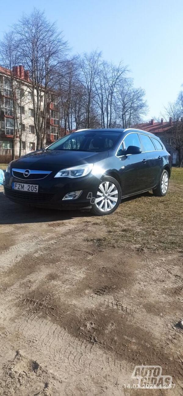 Melns Opel Astra 2012 Klaipėda, ar dzinēja tilpumu 1.40 L un nobraukumu 196 tūkst. km par 2950 €, foto 1 vietnē AUTOMOTO.COM.LV