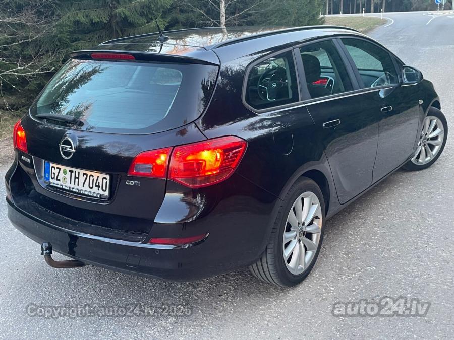 Melns Opel Astra 2012 Tartu, ar dzinēja tilpumu 1.70 L un nobraukumu 245 tūkst. km par 3990 €, foto 5 vietnē AUTOMOTO.COM.LV