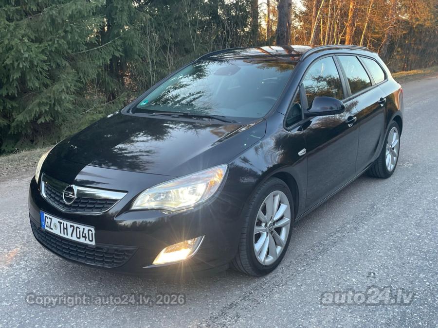 Melns Opel Astra 2012 Tartu, ar dzinēja tilpumu 1.70 L un nobraukumu 245 tūkst. km par 3990 €, foto 13 vietnē AUTOMOTO.COM.LV