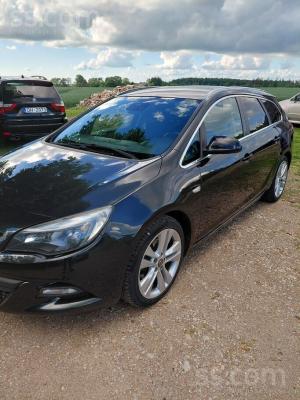 Black Opel Astra 2012 in Talsi, with an engine capacity of 2.00 L and mileage of 316 thousand km for 4700 €, photo  on AUTOMOTO.COM.LV