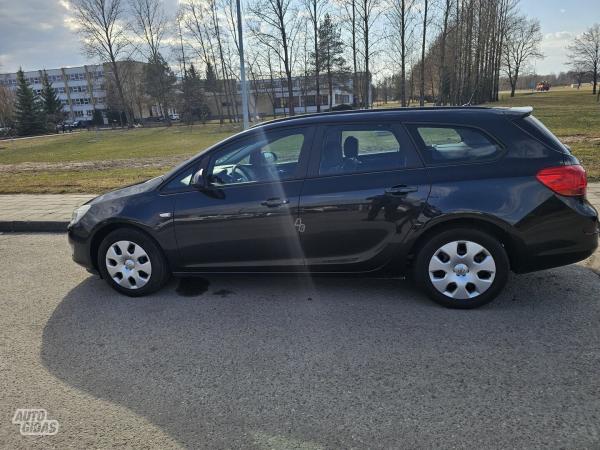 Melns Opel Astra 2012 Viļņa, ar dzinēja tilpumu 1.30 L un nobraukumu 205 tūkst. km par 2700 €, foto 8 vietnē AUTOMOTO.COM.LV
