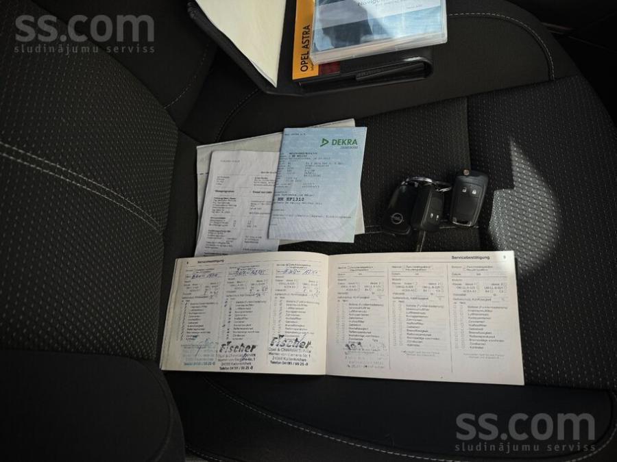 Black Opel Astra 2012 in Riga, with an engine capacity of 1.70 L and mileage of 211 thousand km for 4500 €, photo 27 on AUTOMOTO.COM.LV