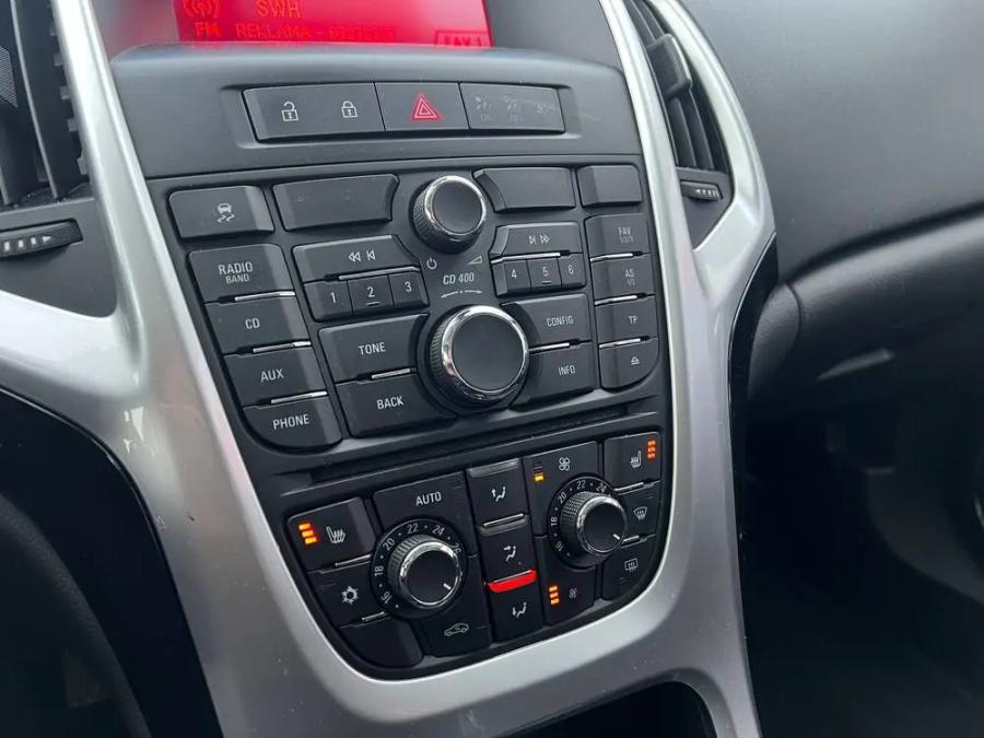Melns Opel Astra 2012 Rēzekne, ar dzinēja tilpumu 1.70 L un nobraukumu 263 tūkst. km par 4390 €, foto 13 vietnē AUTOMOTO.COM.LV