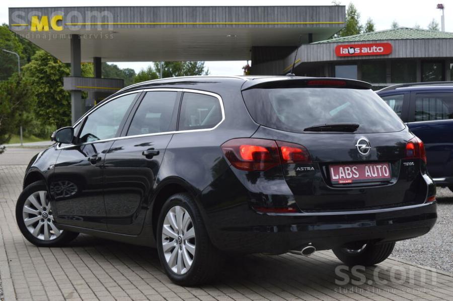 Melns Opel Astra 2012 Tukums, ar dzinēja tilpumu 1.60 L un nobraukumu 210 tūkst. km par 5395 €, foto 5 vietnē AUTOMOTO.COM.LV