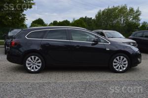 Melns Opel Astra 2012 Tukums, ar dzinēja tilpumu 1.60 L un nobraukumu 210 tūkst. km par 5395 €, foto 8 vietnē AUTOMOTO.COM.LV
