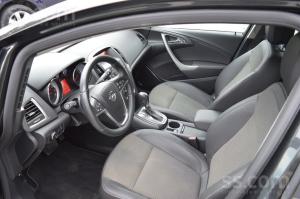Melns Opel Astra 2012 Tukums, ar dzinēja tilpumu 1.60 L un nobraukumu 210 tūkst. km par 5395 €, foto 9 vietnē AUTOMOTO.COM.LV