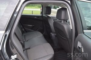 Melns Opel Astra 2012 Tukums, ar dzinēja tilpumu 1.60 L un nobraukumu 210 tūkst. km par 5395 €, foto 11 vietnē AUTOMOTO.COM.LV