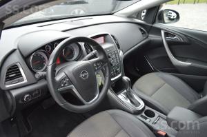 Melns Opel Astra 2012 Tukums, ar dzinēja tilpumu 1.60 L un nobraukumu 210 tūkst. km par 5395 €, foto 14 vietnē AUTOMOTO.COM.LV