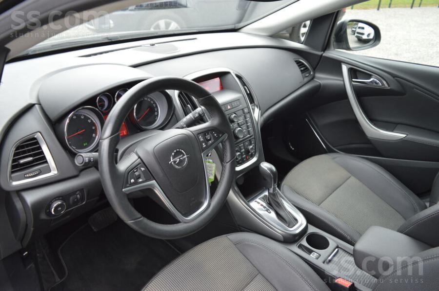 Melns Opel Astra 2012 Tukums, ar dzinēja tilpumu 1.60 L un nobraukumu 210 tūkst. km par 5395 €, foto 14 vietnē AUTOMOTO.COM.LV