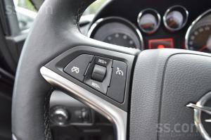 Melns Opel Astra 2012 Tukums, ar dzinēja tilpumu 1.60 L un nobraukumu 210 tūkst. km par 5395 €, foto 16 vietnē AUTOMOTO.COM.LV