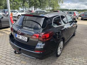 Black Opel Astra 2012 in Talsi, with an engine capacity of 2.00 L and mileage of 0 thousand km for 4900 €, photo 6 on AUTOMOTO.COM.LV