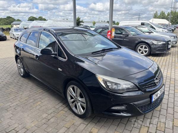 Black Opel Astra 2012 in Talsi, with an engine capacity of 2.00 L and mileage of 0 thousand km for 4900 €, photo 6 on AUTOMOTO.COM.LV