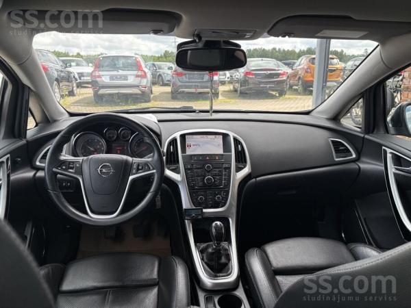 Black Opel Astra 2012 in Talsi, with an engine capacity of 2.00 L and mileage of 0 thousand km for 4900 €, photo 10 on AUTOMOTO.COM.LV