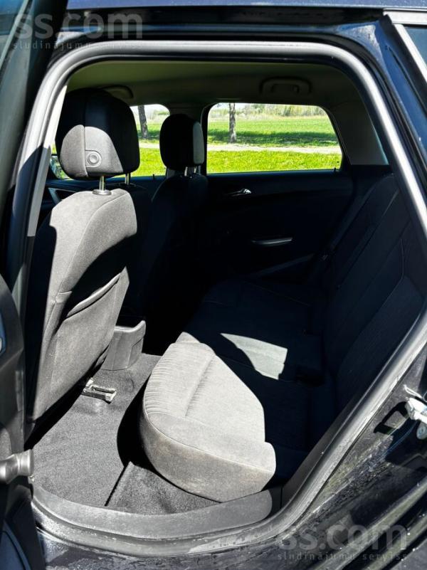Melns Opel Astra 2012 Ogre, ar dzinēja tilpumu 1.70 L un nobraukumu 305 tūkst. km par 3000 €, foto 8 vietnē AUTOMOTO.COM.LV