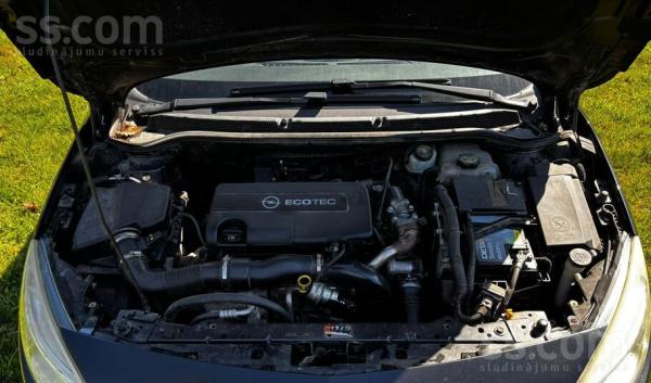 Melns Opel Astra 2012 Ogre, ar dzinēja tilpumu 1.70 L un nobraukumu 305 tūkst. km par 3000 €, foto 9 vietnē AUTOMOTO.COM.LV