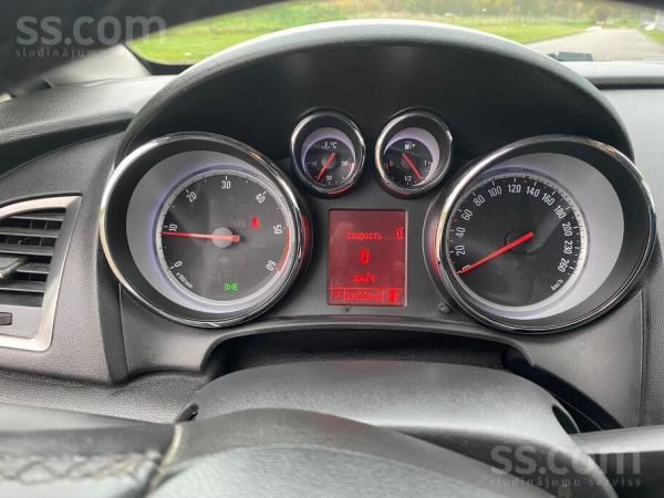 Melns Opel Astra 2012 Ogre, ar dzinēja tilpumu 2.00 L un nobraukumu 295 tūkst. km par 3150 €, foto 8 vietnē AUTOMOTO.COM.LV