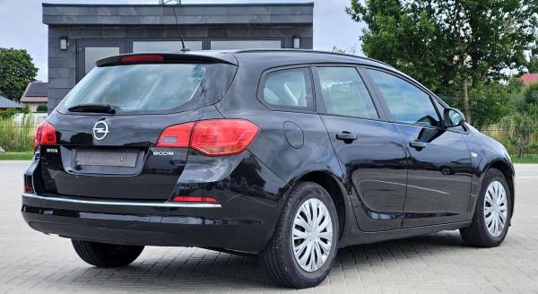 Melns Opel Astra 2012 Tauragė, ar dzinēja tilpumu 1.25 L un nobraukumu 270 tūkst. km par 2400 €, foto 5 vietnē AUTOMOTO.COM.LV