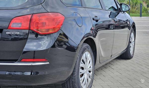 Melns Opel Astra 2012 Tauragė, ar dzinēja tilpumu 1.25 L un nobraukumu 270 tūkst. km par 2400 €, foto 6 vietnē AUTOMOTO.COM.LV