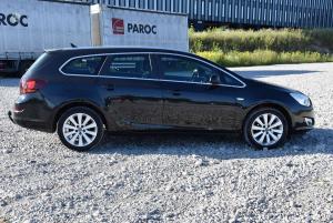 Black Opel Astra 2012 in Vilnius, with an engine capacity of 1.40 L and mileage of 194 thousand km for 2900 €, photo 8 on AUTOMOTO.COM.LV
