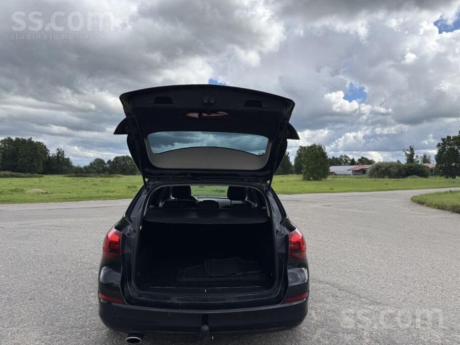 Black Opel Astra 2012 in Cesis, with an engine capacity of 2.00 L and mileage of 0 thousand km for 3500 €, photo 9 on AUTOMOTO.COM.LV