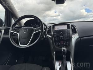 Black Opel Astra 2012 in Cesis, with an engine capacity of 2.00 L and mileage of 0 thousand km for 3500 €, photo 16 on AUTOMOTO.COM.LV