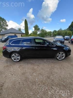 Black Opel Astra 2012 in Talsi, with an engine capacity of 2.00 L and mileage of 0 thousand km for 4550 €, photo  on AUTOMOTO.COM.LV