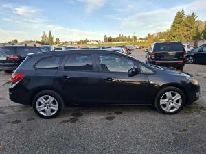 Black Opel Astra 2012 in Utena, with an engine capacity of 1.69 L and mileage of 240 thousand km for 2450 €, photo 7 on AUTOMOTO.COM.LV