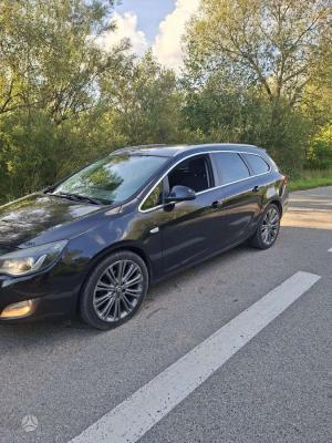 Melns Opel Astra 2012 Raseiniai, ar dzinēja tilpumu 1.96 L un nobraukumu 298 tūkst. km par 3200 €, foto 3 vietnē AUTOMOTO.COM.LV