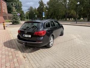Melns Opel Astra 2012 Talsi, ar dzinēja tilpumu 1.70 L un nobraukumu 235 tūkst. km par 6000 €, foto 3 vietnē AUTOMOTO.COM.LV
