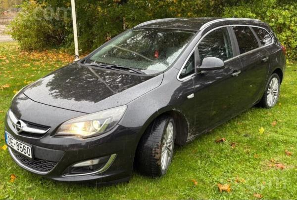 Melns Opel Astra 2012 Kuldīga, ar dzinēja tilpumu 1.70 L un nobraukumu 328 tūkst. km par 3300 €, foto 1 vietnē AUTOMOTO.COM.LV