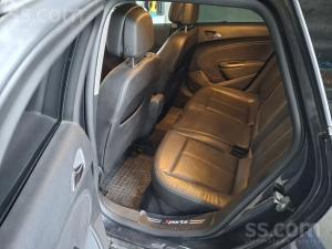 Black Opel Astra 2012 in Kuldiga, with an engine capacity of 1.70 L and mileage of 328 thousand km for 3300 €, photo 8 on AUTOMOTO.COM.LV