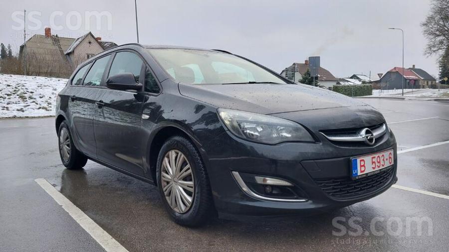 Melns Opel Astra 2013 Alūksne, ar dzinēja tilpumu 1.70 L un nobraukumu 0 tūkst. km par 3200 €, foto 9 vietnē AUTOMOTO.COM.LV