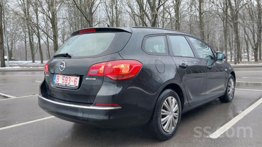 Melns Opel Astra 2013 Alūksne, ar dzinēja tilpumu 1.70 L un nobraukumu 0 tūkst. km par 3200 €, foto 10 vietnē AUTOMOTO.COM.LV