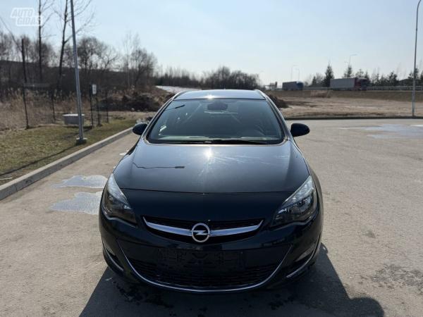 Melns Opel Astra 2013 Utena, ar dzinēja tilpumu 1.70 L un nobraukumu 231 tūkst. km par 3500 €, foto 2 vietnē AUTOMOTO.COM.LV