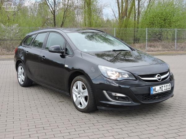 Black Opel Astra 2013 in Marijampole, with an engine capacity of 1.70 L and mileage of 285 thousand km for 3150 €, photo 3 on AUTOMOTO.COM.LV
